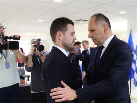 Муцунски многу задоволен од разговорите со Герапетритис Независен Весник