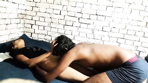 若い女の子が生殖生物学を研究すると、彼女はセックスに熱心になります Xhamster