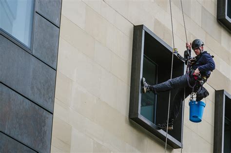 The Ultimate Guide To Abseil Window Cleaning Aquamark