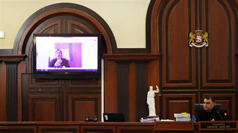 რით ასაბუთებს მოსამართლე არევაძე სააკაშვილის სასჯელის გადავადებაზე უარს განჩინების დეტალები