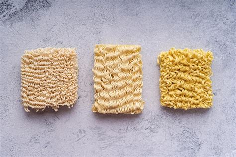 95 000 Pasta Squares Pictures