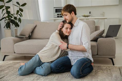 10 Hidden Reasons Why Men Lose Interest | by Linda Wilson | Life Mission | Medium