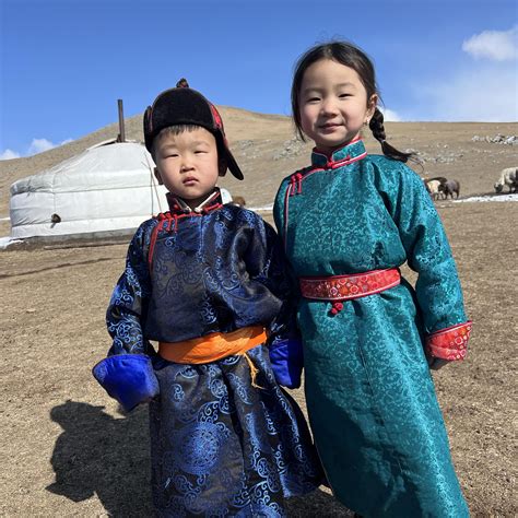 Kfc НЭЭЛТТЭЙ АЖЛЫН БАЙРАНД урьж байна 😇🫰 👉РЕСТОРАНЫ АЖИЛТАН 👉