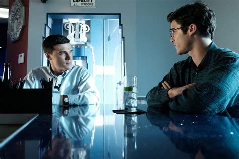 The Assassination Of Gianni Versace American Crime Story True Crime Tv Shows On Netflix
