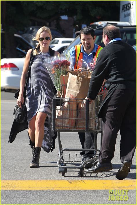 Malin Akerman Trophy Wife Returns Next Week Photo 3001588 Malin Akerman Photos Just