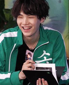 24 Yoongis Gummy Smile Ideas Yoongi Gummy Smile Bts Yoongi