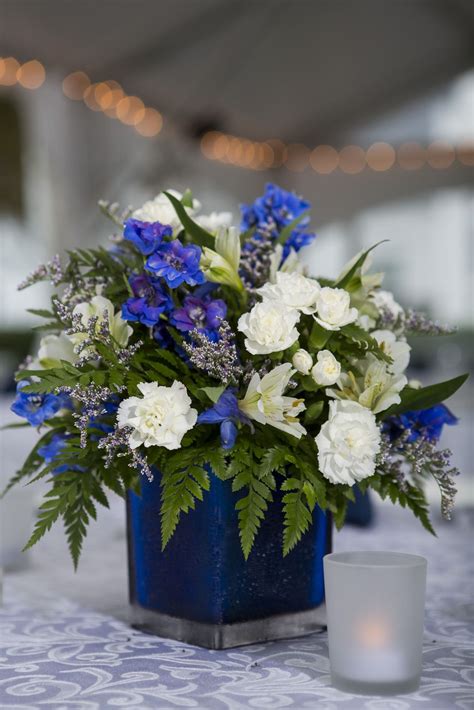 Floral Centerpieces For Dining Table At Samuel Moysey Blog