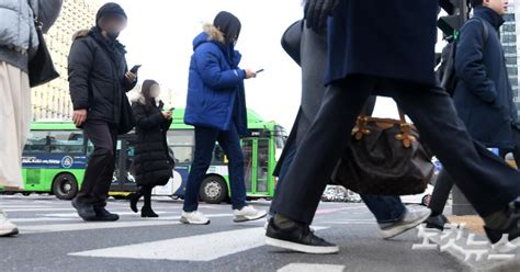 기업 75 설 연휴 6일 이상 쉰다