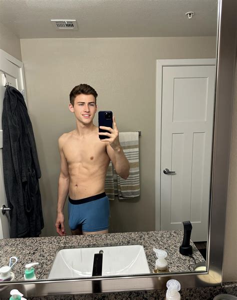 297 Best R Bulges Images On Pholder Wet Bulges Count Right Tease Me