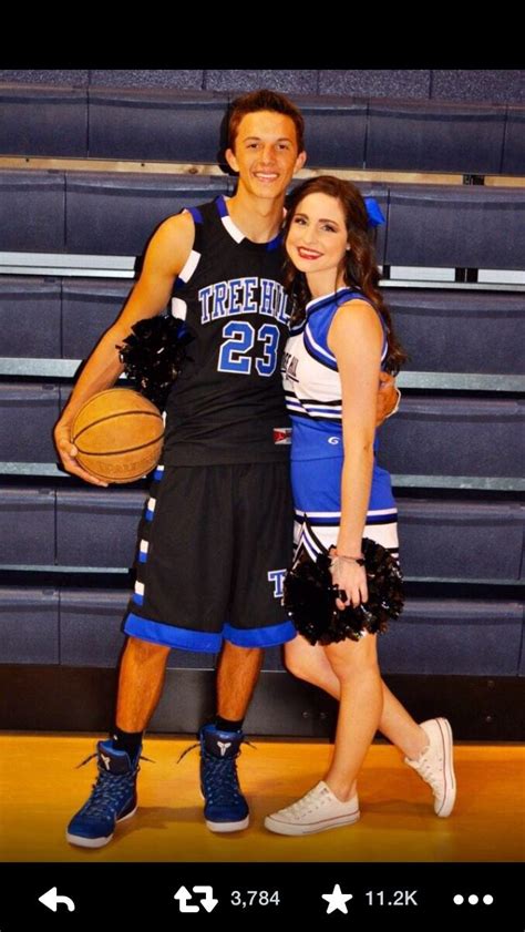 Genius Halloween Costume Nathan And Haley OTH Halloween Costumes Couple Halloween Costumes
