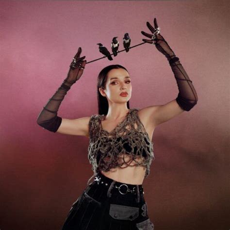 Poppy Primi Dettagli Del Nuovo Album Negative Spaces