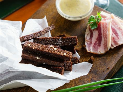 Закуски в меню ресторана Раковский бровар стоимость и объем