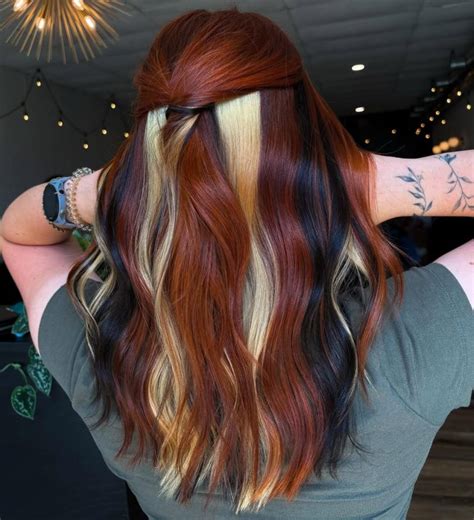 Calico Hair Color Hairstyles 2025 With Chunky Highlights Bangs Red