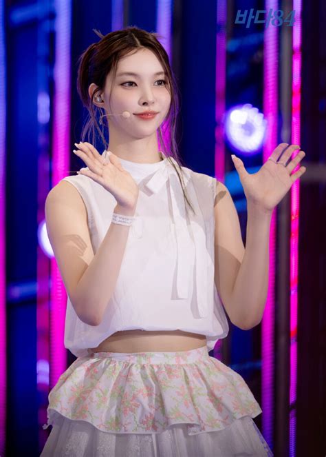 240629 Illit Yunah Music Core In Japan Kpopping