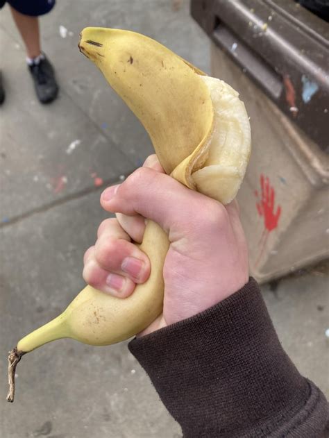 Gripping Banana With Force Rgrippingfoodwithforce