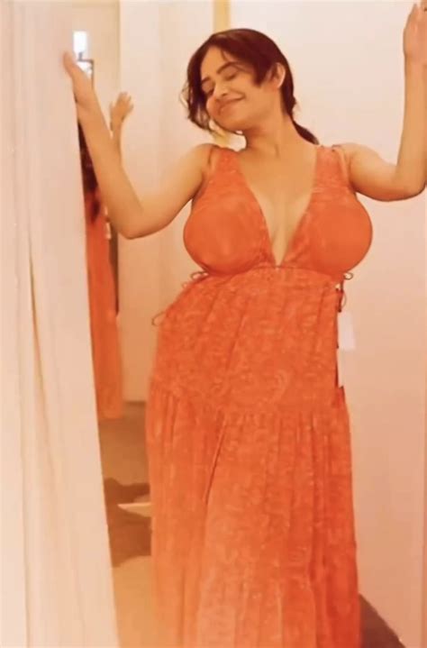 Shehani Kahandawala Latest Photoshoot Images Mithuri Magazine