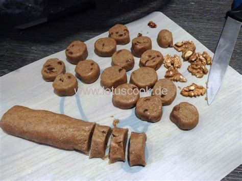 საშობაო ნიგვზის სურნელოვანი ხრამუნები Let Us Cook