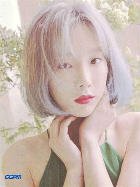 Taeyeon Short Blonde Hair