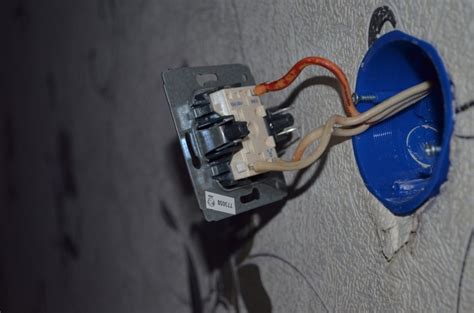 какое сечение кабеля нужно для подключения розеток в квартире