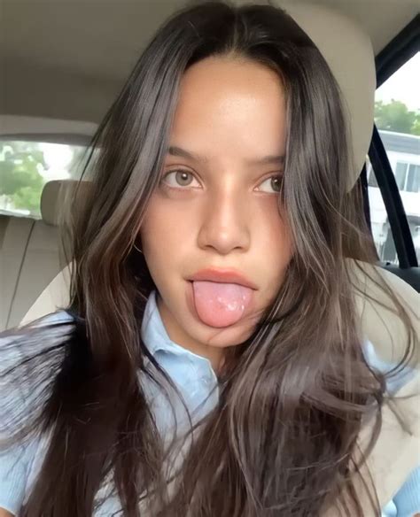 Emilia Mernes 💕