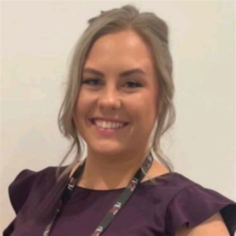 Sophie Shephard Phd Student Bachelor Of Physiotherapy Hons Professional Certificate In