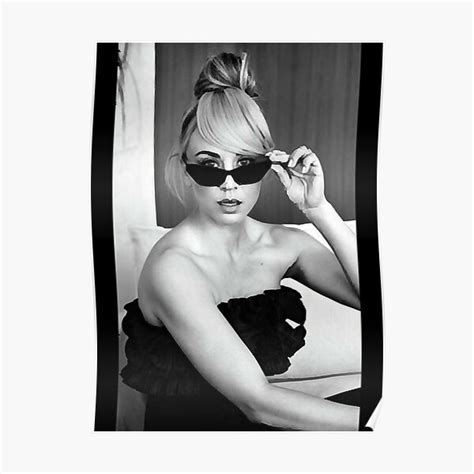 Kaley Cuoco Poster By Bintiturro Redbubble