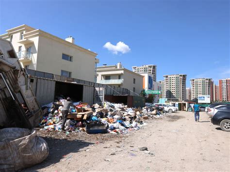 “Кинг тауэр” хорооллын орчимд үүсдэг ил задгай хог хаягдлыг тогтмол тээвэрлэж байна