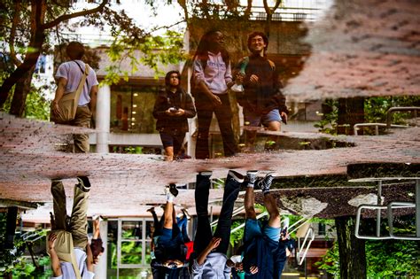 Teaching Large Classes Center For Advancing Teaching And Learning Through Research