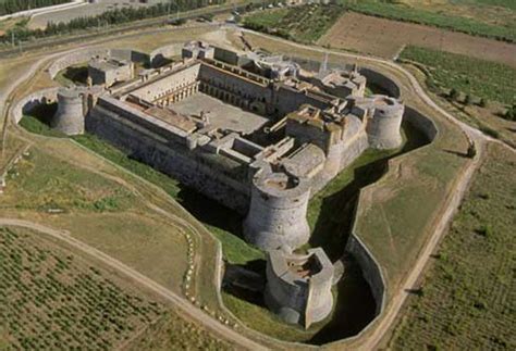 Chateaux De France Ruinas Del Castillo Castillos Abandonados Castillos