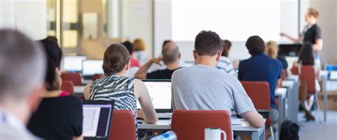 Difference Between “seminar” And “workshop”