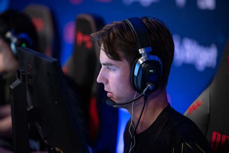 Why Isn T Dev1ce Playing CS GO And When Will He Be Back Dot Esports