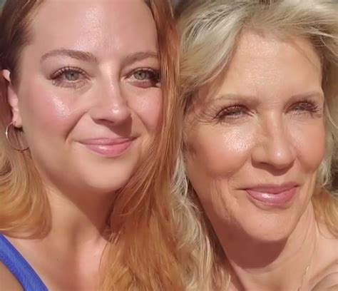 Beauty For Reals 62 Year Old Founder Leslie Munsells Makeup Tips Are