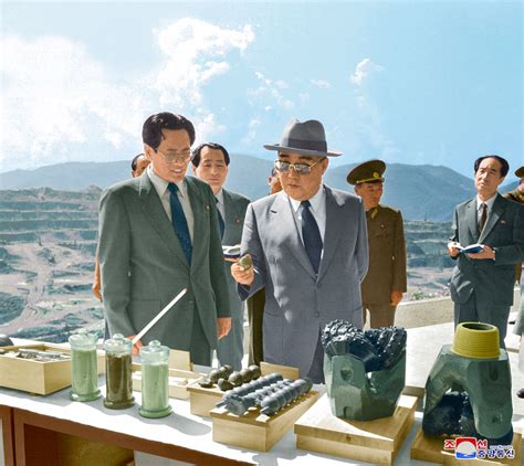 무산광산련합기업소를 현지지도하시는 위대한 수령 김일성 동지 주체80 1991 년 8월