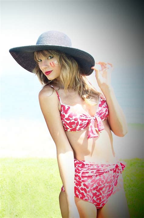 Taylor Swift Rbikinis
