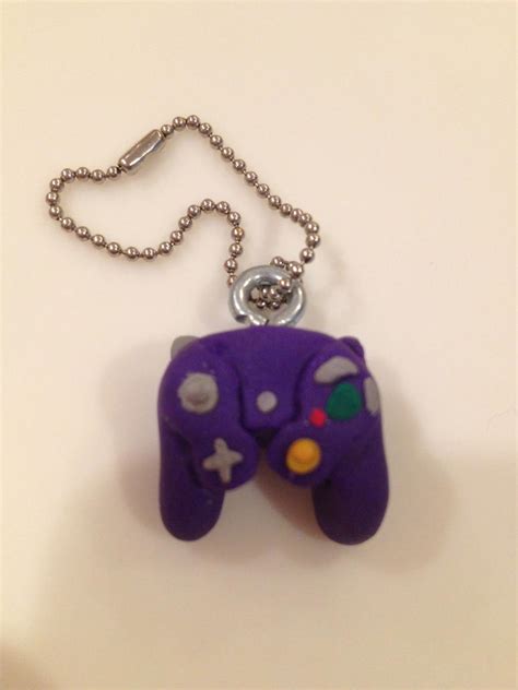 Gamecube Controller Keychain By Hiyukee On Deviantart