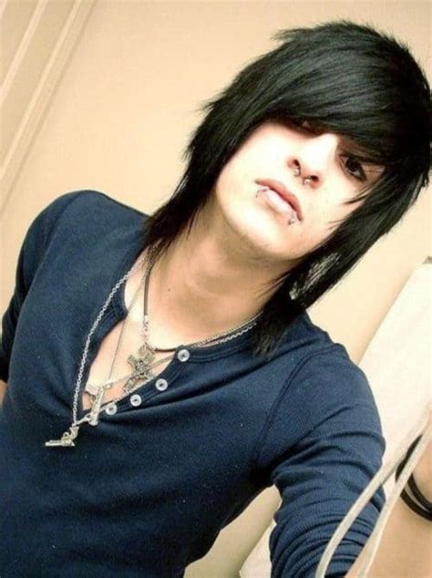 Emo Hair How To Grow Maintain And Style Like A Boss Cool Mens Hair