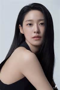 김설현 청순·섹시 베이글녀의 정석…물오른 미모 헉스