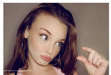 Worship Your Princess The Dysnie Princess Official Profile Loyalfans