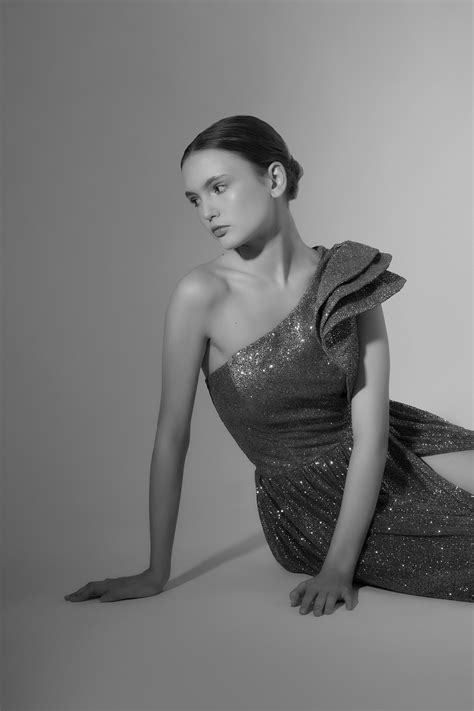 Julia Siewert — Wlm