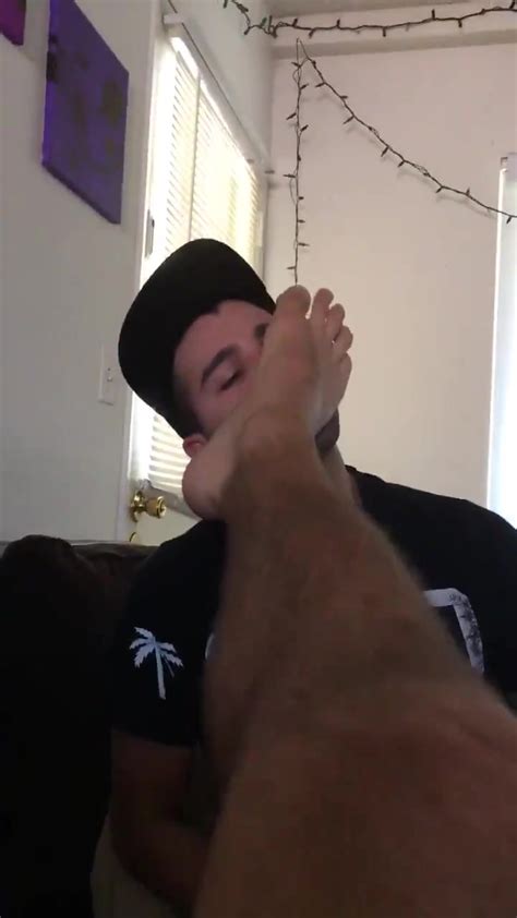 Feet Worship Big Cock Footslave Sucking Giant Thisvid Com