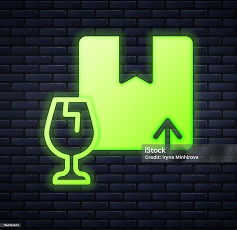 벽돌 벽 배경에 고립 된 깨진 유리 아이콘의 깨지기 쉬운 콘텐츠 기호와 빛나는 네온 배달 패키지 상자 상자 포장 소포 표지판 벡터 경계 표지에 대한 스톡 벡터 아트 및 기타