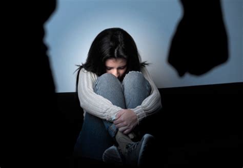 В Хорезме трое мужчин которые совращали воспитанниц детдома ушли от ответственности