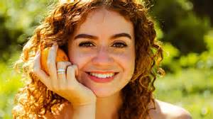 People Who Seem To Easily Attract True Love Follow These 4 Steps