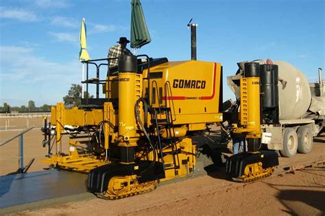 Gomaco Manufacturer Of Concrete Slipform Paving Equipment Commander