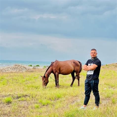 Reza Hosseini Syd Rezaa Hosseini Threads Say More