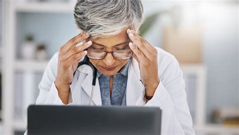 Low Use Of Lead Extraction For Device Related Endocarditis Spurs ‘call To Arms