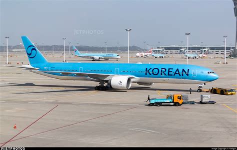 Hl8008 Boeing 777 3b5er Korean Air Railgun Jetphotos