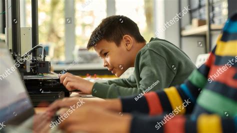 Curious Boy Is Learning More About Working Principle Of 3d Printer At