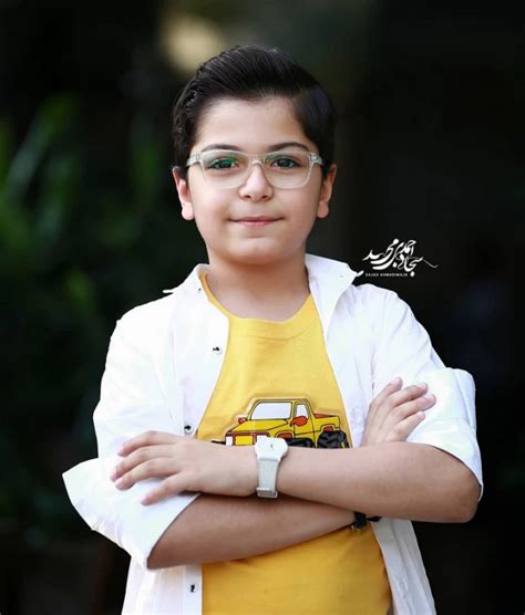 جشن فارق التحصیلی جواد جوادی ”بچه مهندس” با چهره ای کاملا شیک و مردانه