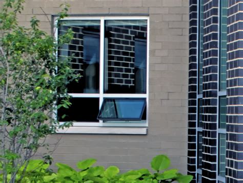 Glassvent Windows For Storefront Framing Kawneer Window Solutions